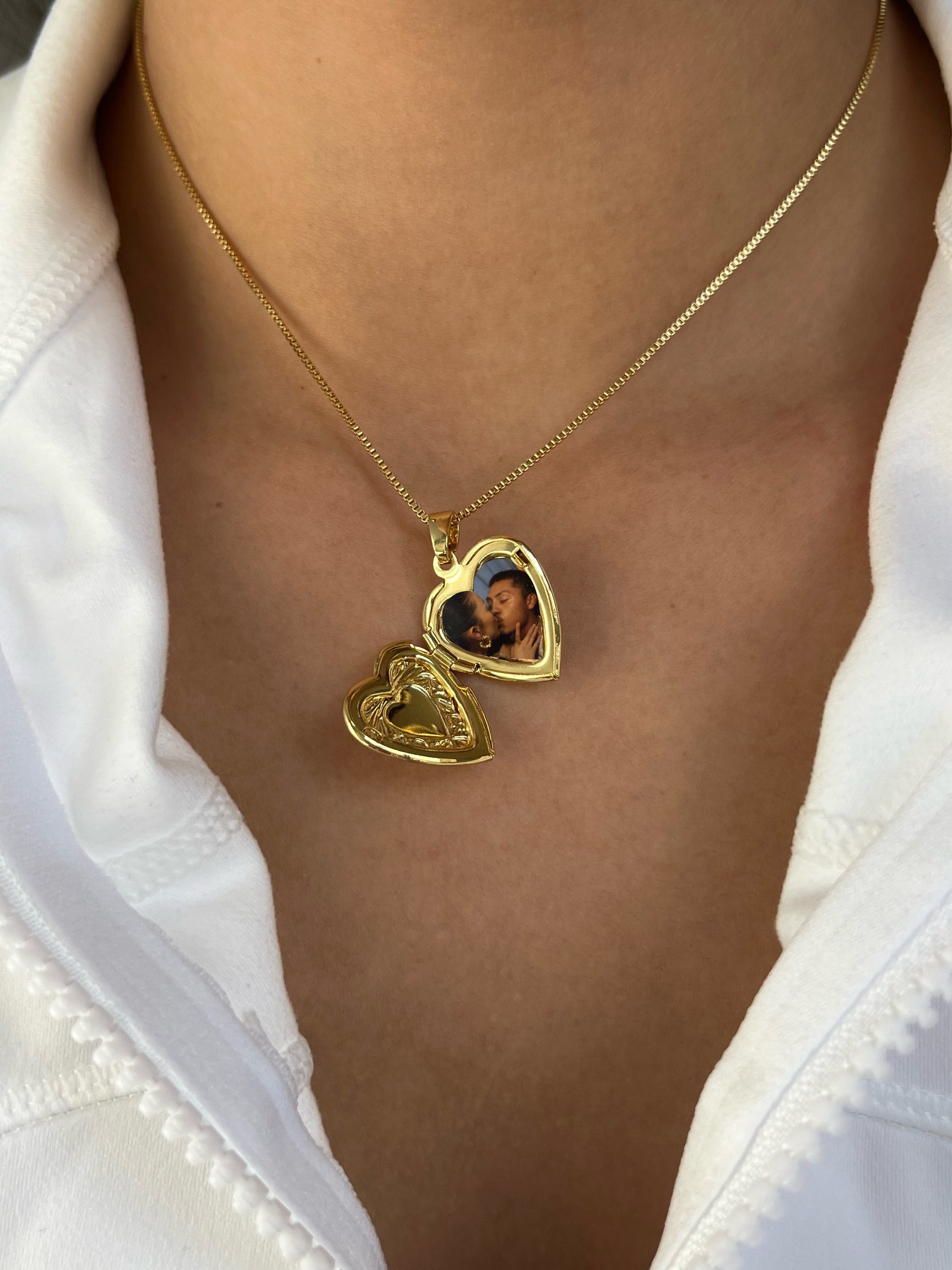 Coquette Photo Locket Necklace – Chingona's Jewelers